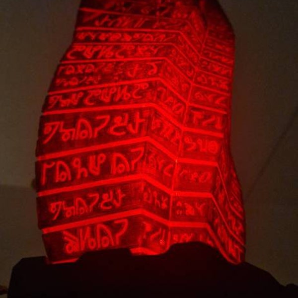 Dead Space Marker LED Lamp | Solid 75cm Obelisk Floor Light | Sci-fi ...