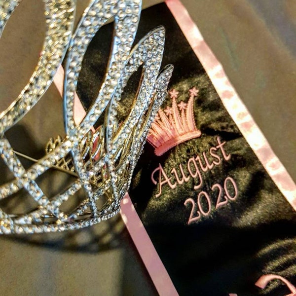 Custom Embroidered Sash/ Monotype Corsiva Font - Etsy