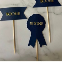 Custom Hand Drawn Metallic Gold Lettering Sign / Name Cards Tags ...