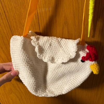 Crochet Chicken Bag With Button Closure and Strap // Handmade Bird ...