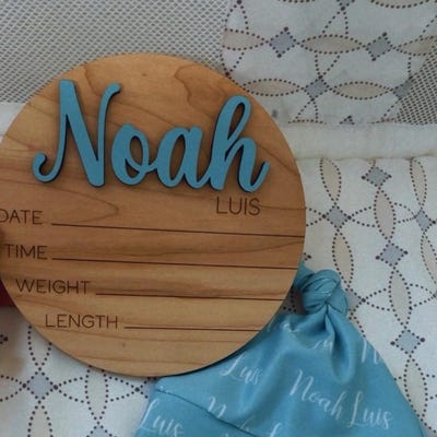 Round Baby Birth Stats & Footprint Sign, Hospital Footprint Sign for ...