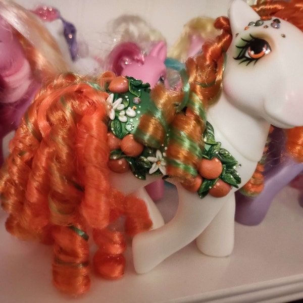 My Little Pony Sea Pony APPLEJACK Comes With Conch Shell and Lots of ...