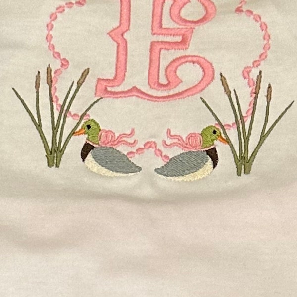 Mallard Girl Duck Pearls Cat Tails Reeds Frame Machine Embroidery ...