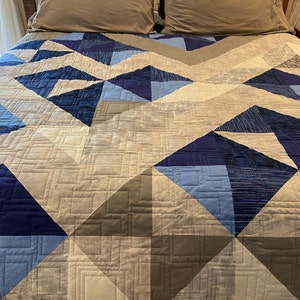 Shizuka 2022 Grey-blue Colourway Quilt Pattern, Contemporary Quilt ...