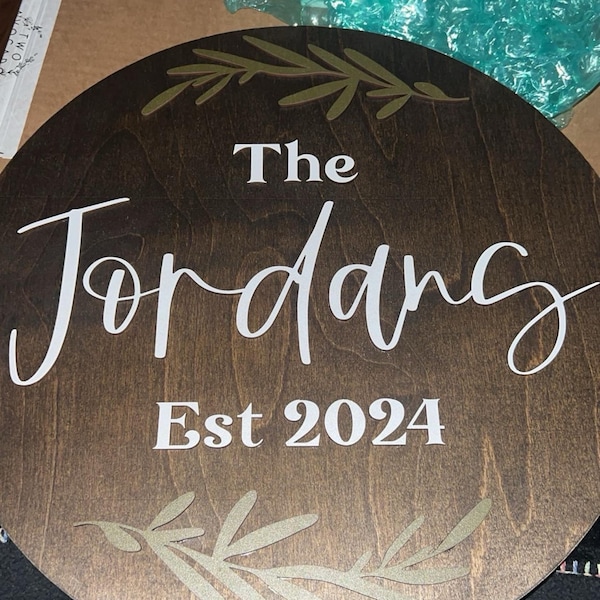 Round Last Name Sign, Round Wedding Sign, Established Sign, Wedding ...