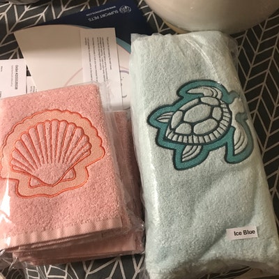 Sea Turtles Embroidered on Bath Towels, Hand Towels And/or Wash Cloths ...