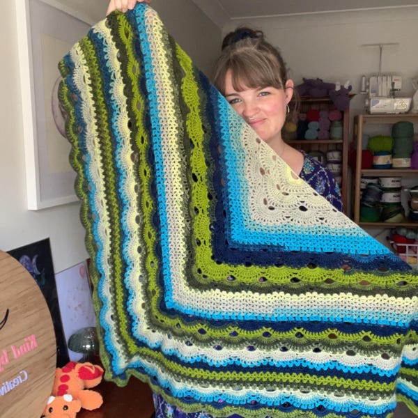 Victoria's German Shells Shawl Pattern / PDF Instant Download / Crochet ...