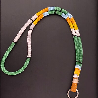 Medicine Wheel NATIVE BEADED KEYCHAIN Red, White, Black, Yellow - Etsy