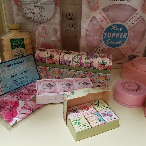 Vintage Retro Pumps Shoes 1960s 1970s Patent Leather Wingtip Spectator ...