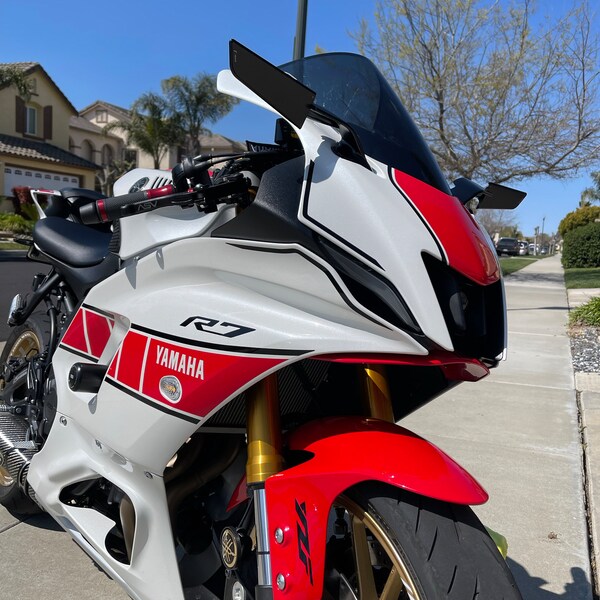 Yamaha Logo Vinyl Decal R6 R1 R1M YZF R3 YZF R1 Yamaha Decals Any Color ...