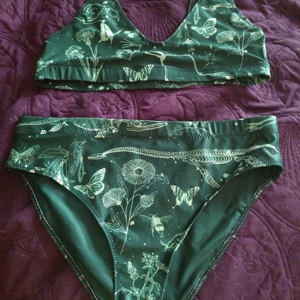 SPIDER GIRL BIKINI Recycled High-waisted Bikini Black and Red Spider ...