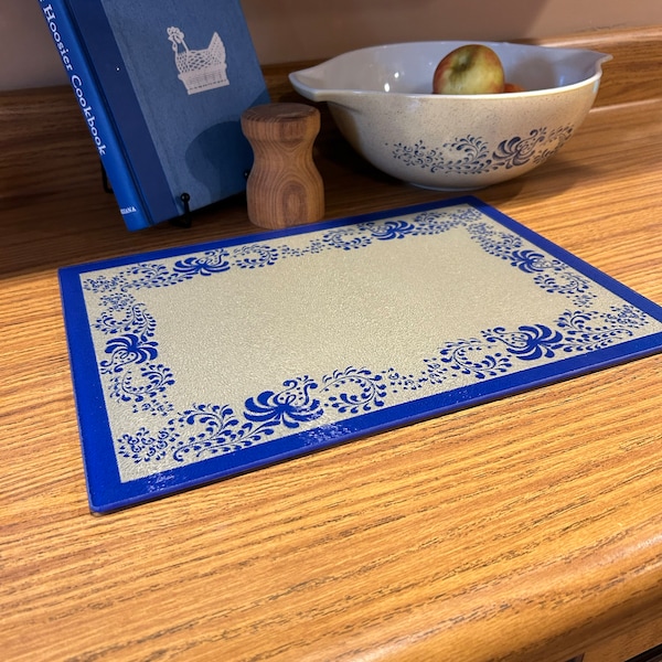 Vintage Pyrex Spring Blossom Green / Crazy Daisy Pattern Influenced ...