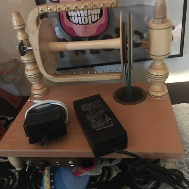 Handmade craft tools for spinning and carding yarn by YarnyTools