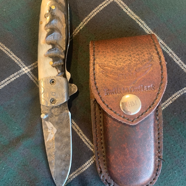 Damascus Folding Knife: Hand-carved Jesus Crucifixion Theme, Brass ...