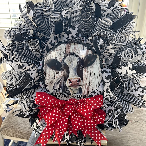 Cow Wreath Sign, Holstein Cow Sign, Farmhouse Sign, Cow Decor, Holstein ...