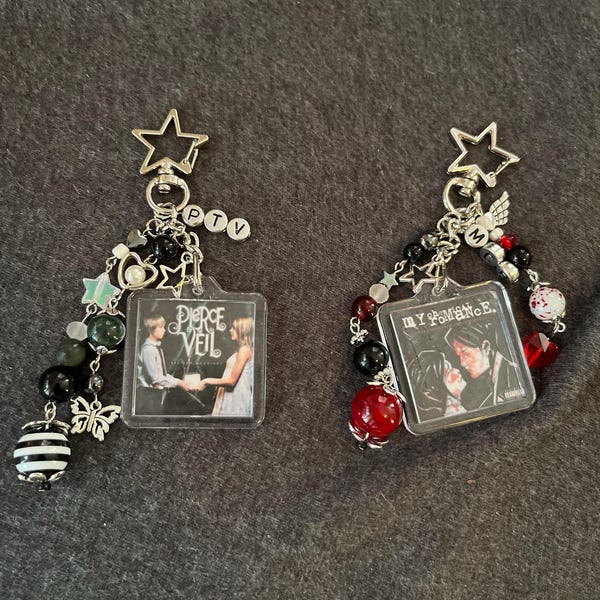 MCR - “three Cheers for Sweet Revenge” Beaded Album Keychain - Etsy