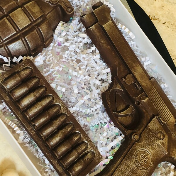 GUN MOLD, Gun & Bullets Chocolate Mold, Soap Mold, Hunter Theme Cake ...