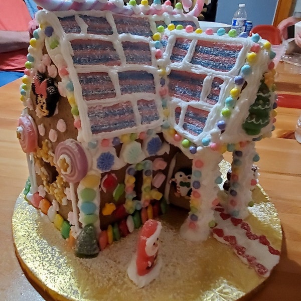 3D Gingerbread House SVG Cut File - 3D Paper Gingerbread House ...