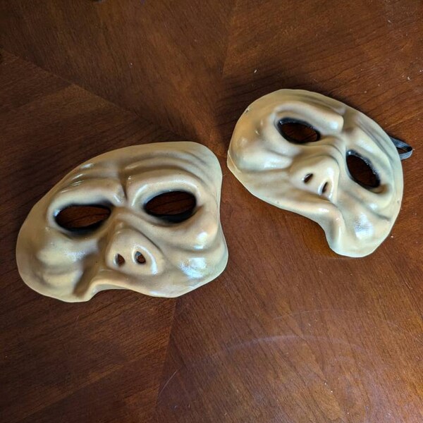 Twilight Zone Eye of the Beholder Nurse Mask - Etsy