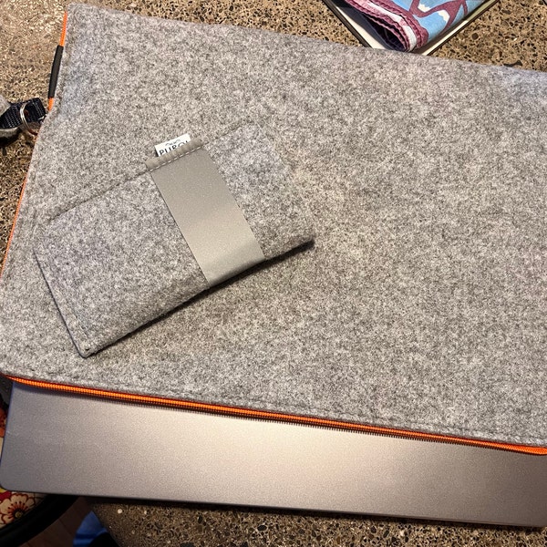 PERSONALIZED MacBook SLEEVE Grey Felt Laptop Case With Embroided Name ...