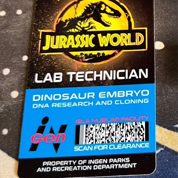 Jurassic World Set Prop ID Badge: Lab Technician - Visitor Pass - Park ...