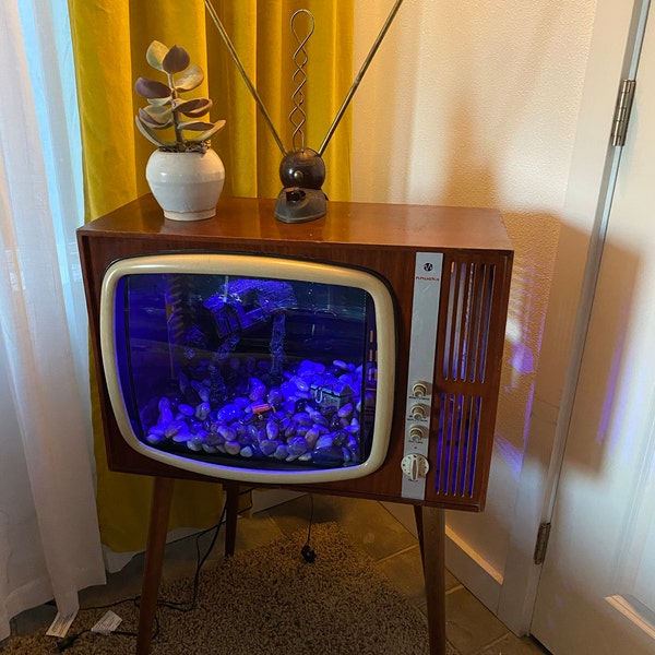 Vintage Tv Aquarium, Upcycling 60s Console Television, Vintage Aquarium ...