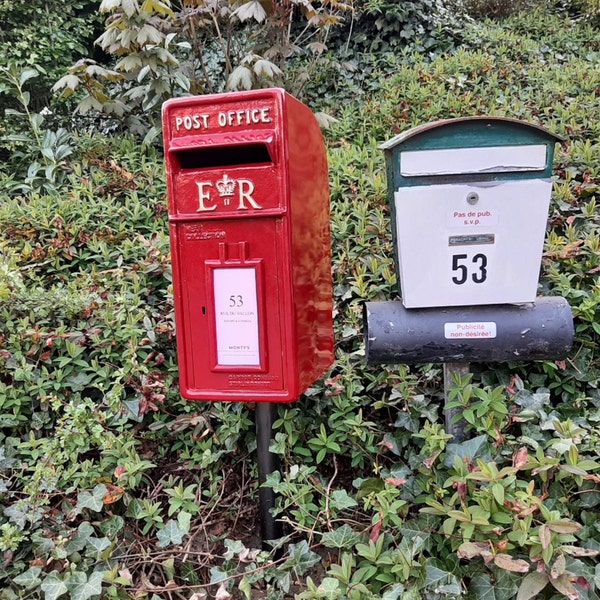 Elizabeth Regina Red ER Post Box - Etsy
