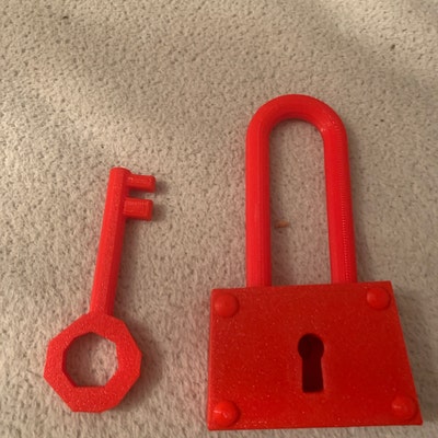 Hello Neighbor Lock and Key 3D Printed fan Inspired - Etsy