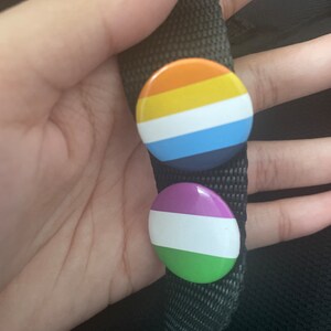 Bulk Pack of Flag Pin Badges. 32mm/1.25 Inch in Diameter. Your Choice ...