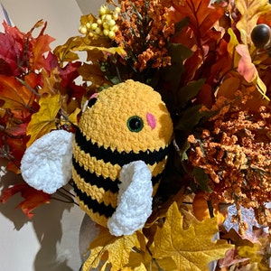 Bee Pillow Mini Bee & Smol Bee Crochet Pattern - Etsy