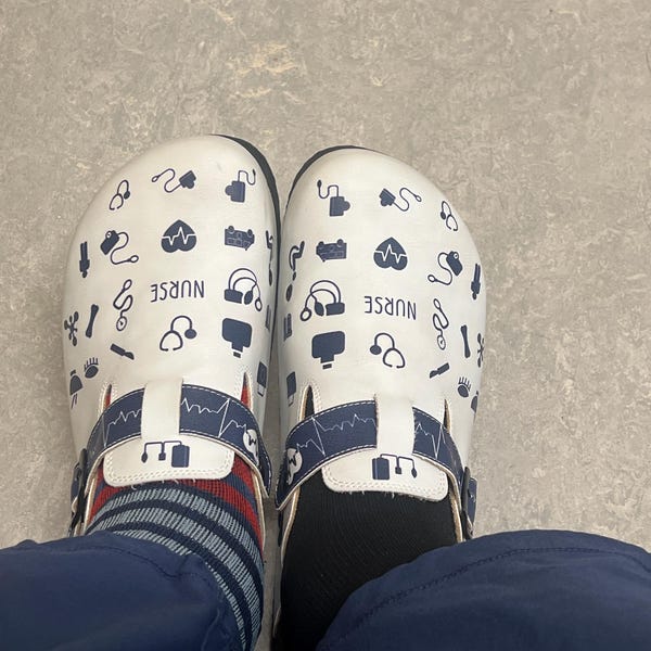 LADYBUG Themed Professional Womens Clogs, Comfortable Nurse & Doctor ...