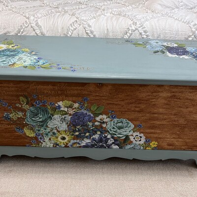 DAMASK FLOURISH STENCIL Stick & Style Cece Restyled Stencil, Redesign ...