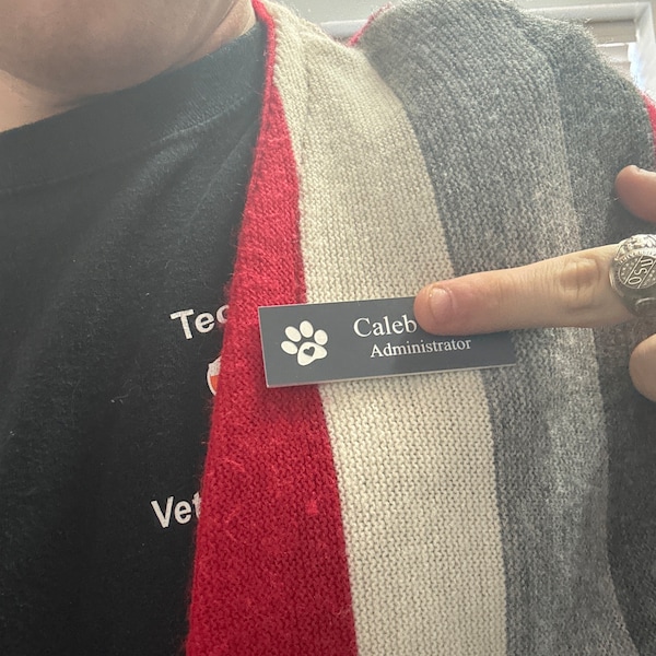 PAW PRINT Vet Tech Name Tag Veterinarian RVT Name Badge Veterinary ...