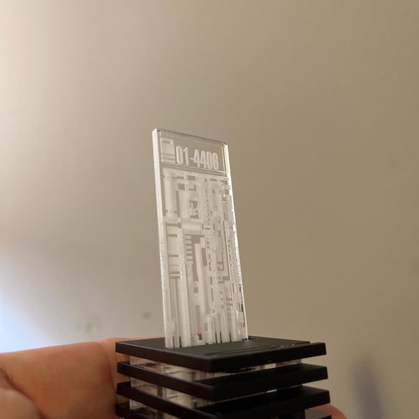 Holographic Memory Cube + Base - Etsy