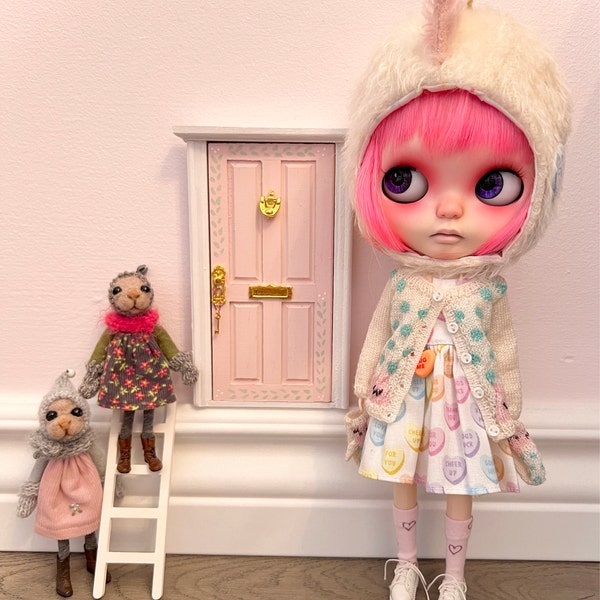 Hand Painted Wooden Door, MOUSE HOUSE, Dollhouse Door, Pérez Mouse Door ...