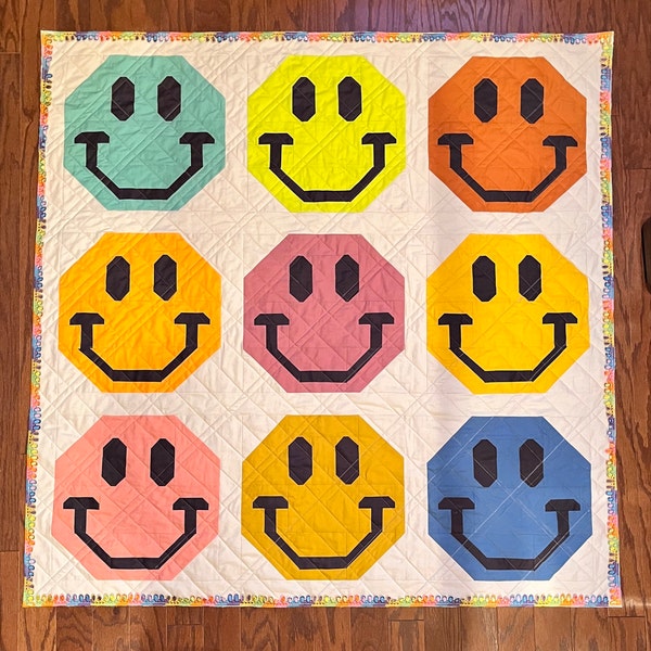 Smiley Face Quilt Pattern: Retro Fat Quarter Design (PDF Pattern) - Etsy