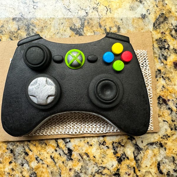 Fondant Gaming Controller Cake Topper, Video Game Cake Decoration ...