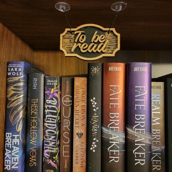 TBR Bookshelf Sign, Handmade Wooden 'to Be Read' Tavern Bookshelf Charm ...
