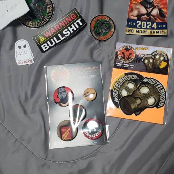 The Stuff Horror Movie Logo Buttons. 1.5 80s Retro Cult Film Classic ...