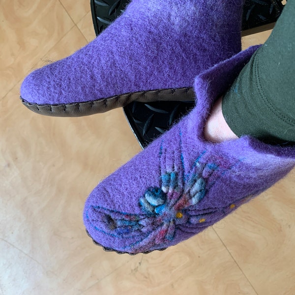 Dragonfly Art Felted Slippers for Women, Grey and Emerald Green Wool ...