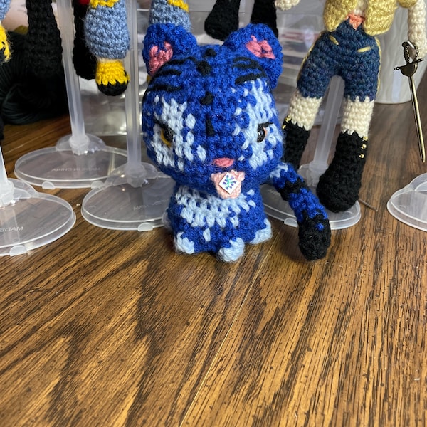 Crochet Pattern for Blue Tiger and Hat-wearing Crow Amigurumi (english ...