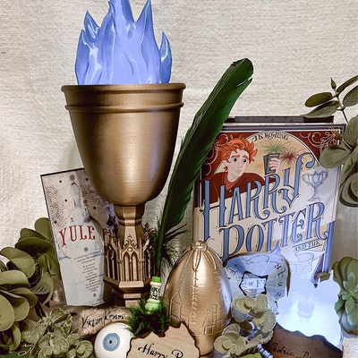 3D Printed Green Slimy Godlike Water Creature Book Nook - Etsy