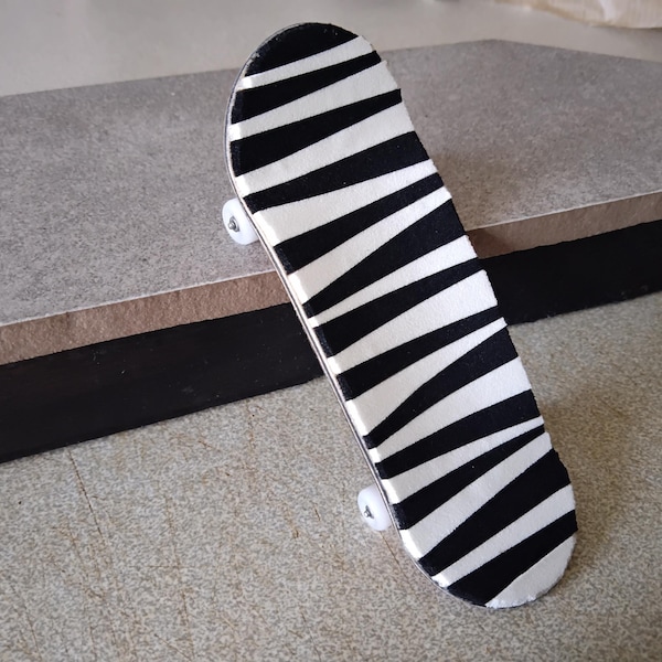 Deli Decks Fingerboard Complete Set - Etsy