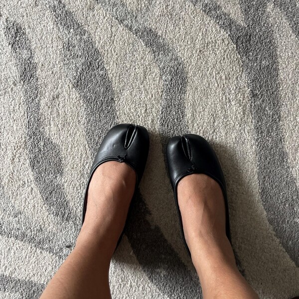 Eco Leather Retro Tabi Ballet Flats | Split Toe Shoes | Vintage Red ...