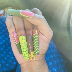 Cash Money Neon Green Press on Reptile Nails Neon Nails Summer - Etsy