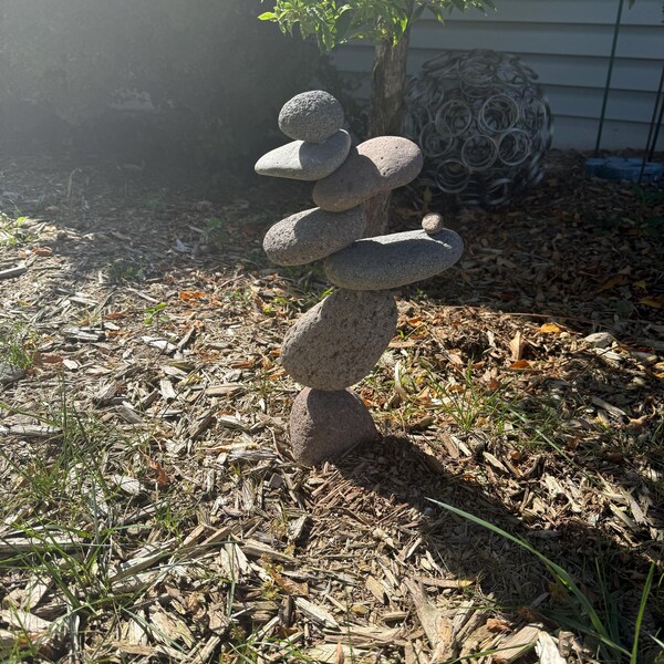 8 Stone Cairn Garden Statue | Stonestatue | Outdoors Decorer ...