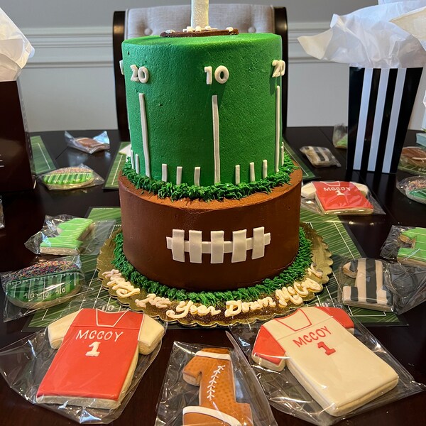 NFL & Football Cookies - Personalized for Your Team! - Etsy