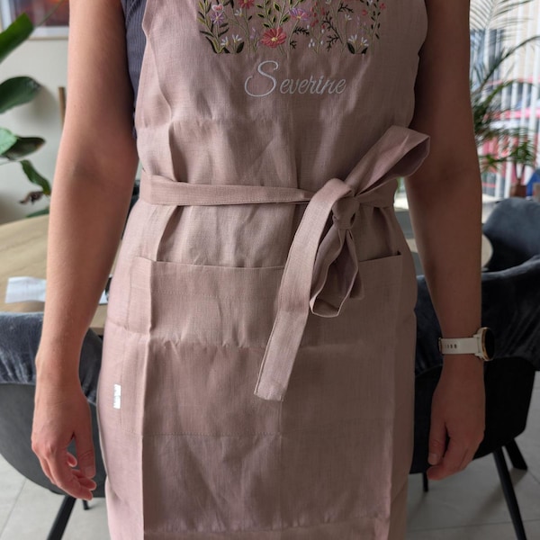 Custom Salon Capes With Embroidery, Hairstylist Cape, Personalized Logo ...