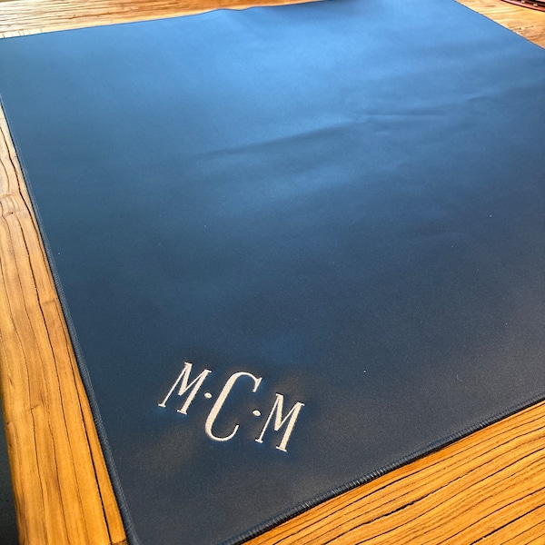 Embroidered Monogram Mahjong Tile Mat // Non-slip Mahjong Table Mat ...