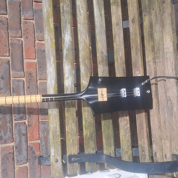 3-STRING SHOVEL GUITAR! Ready-to-ship Justin Johnson Signature Shovel ...